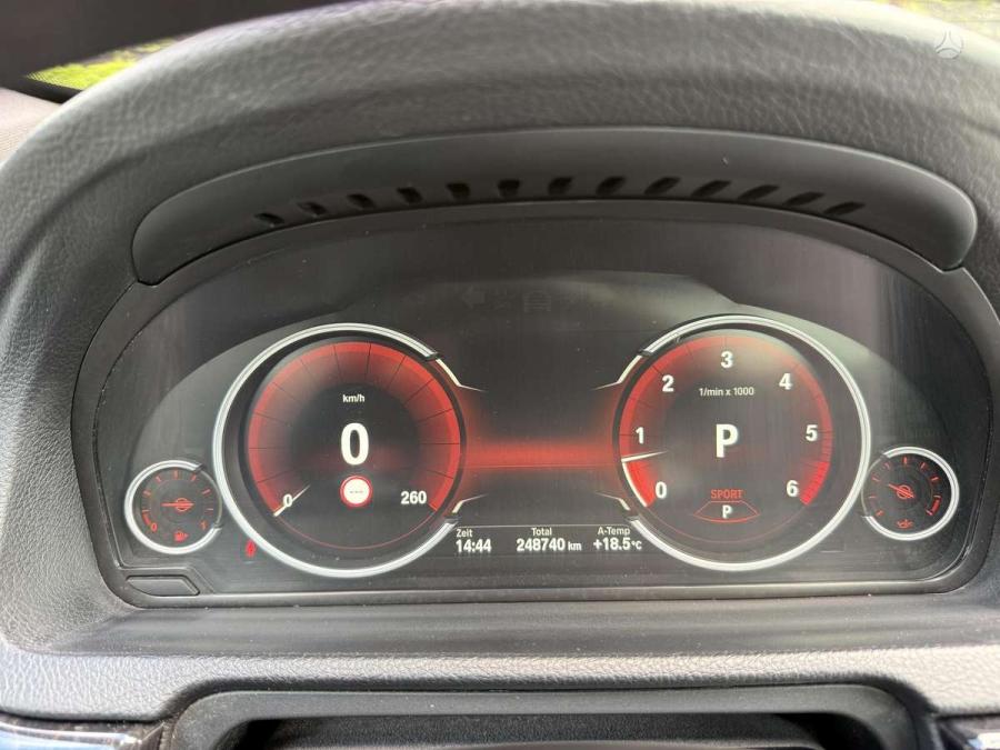 Grey BMW 535 Gran Turismo 2012 in Marijampole, with an engine capacity of 2.99 L and mileage of 248 thousand km for 11900 €, photo 19 on AUTOMOTO.COM.LV