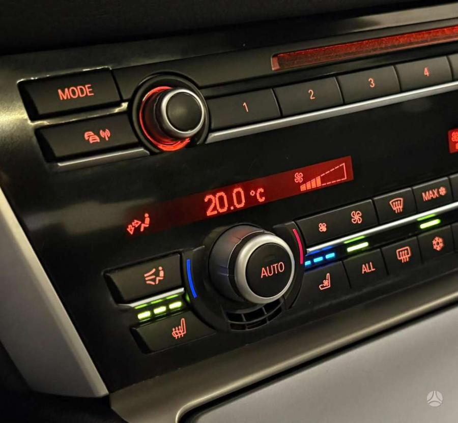 Grey BMW 535 Gran Turismo 2012 in Marijampole, with an engine capacity of 2.99 L and mileage of 181 thousand km for 12999 €, photo 15 on AUTOMOTO.COM.LV