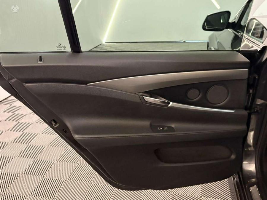 Grey BMW 535 Gran Turismo 2012 in Marijampole, with an engine capacity of 2.99 L and mileage of 181 thousand km for 12999 €, photo 22 on AUTOMOTO.COM.LV