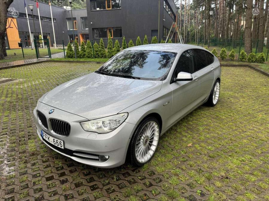 Серый БМВ 535 Gran Turismo 2012 в Каунас, объемом двигателя 2.99 л и пробегом 300 тыс. км за 10500 €, фото 1 на AUTOMOTO.COM.LV