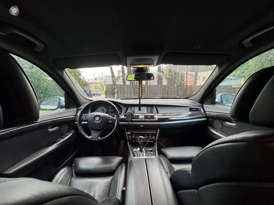 Серый БМВ 535 Gran Turismo 2012 в Каунас, объемом двигателя 2.99 л и пробегом 300 тыс. км за 10500 €, фото 8 на AUTOMOTO.COM.LV