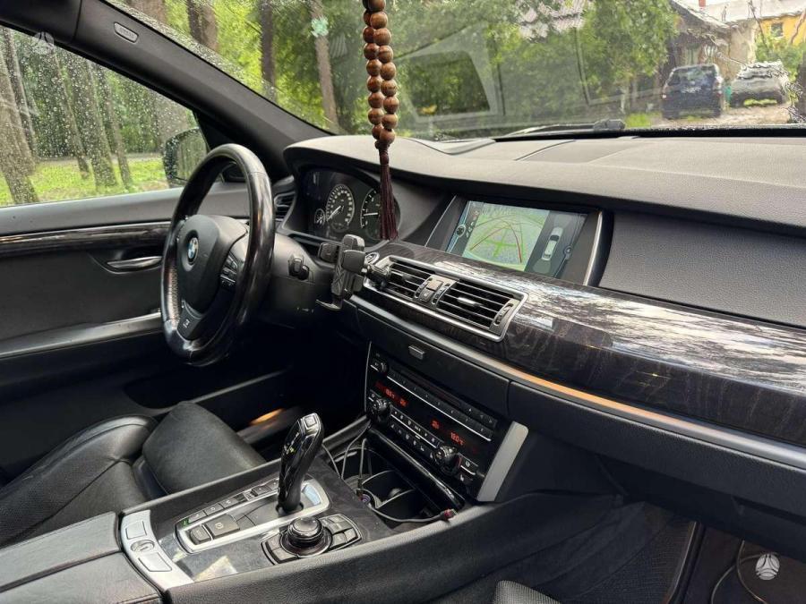 Серый БМВ 535 Gran Turismo 2012 в Каунас, объемом двигателя 2.99 л и пробегом 300 тыс. км за 10500 €, фото 14 на AUTOMOTO.COM.LV