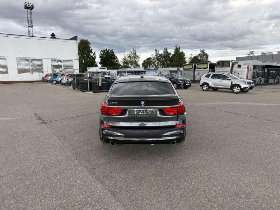 Grey BMW 535 Gran Turismo 2012 in Marijampole, with an engine capacity of 2.99 L and mileage of 250 thousand km for 11900 €, photo 6 on AUTOMOTO.COM.LV