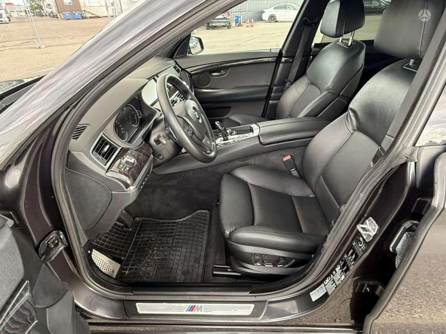 Grey BMW 535 Gran Turismo 2012 in Marijampole, with an engine capacity of 2.99 L and mileage of 250 thousand km for 11900 €, photo 13 on AUTOMOTO.COM.LV