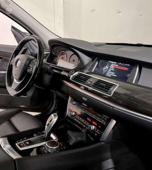 Grey BMW 535 Gran Turismo 2015 in Klaipeda, with an engine capacity of 2.99 L and mileage of 241 thousand km for 14500 €, photo 27 on AUTOMOTO.COM.LV