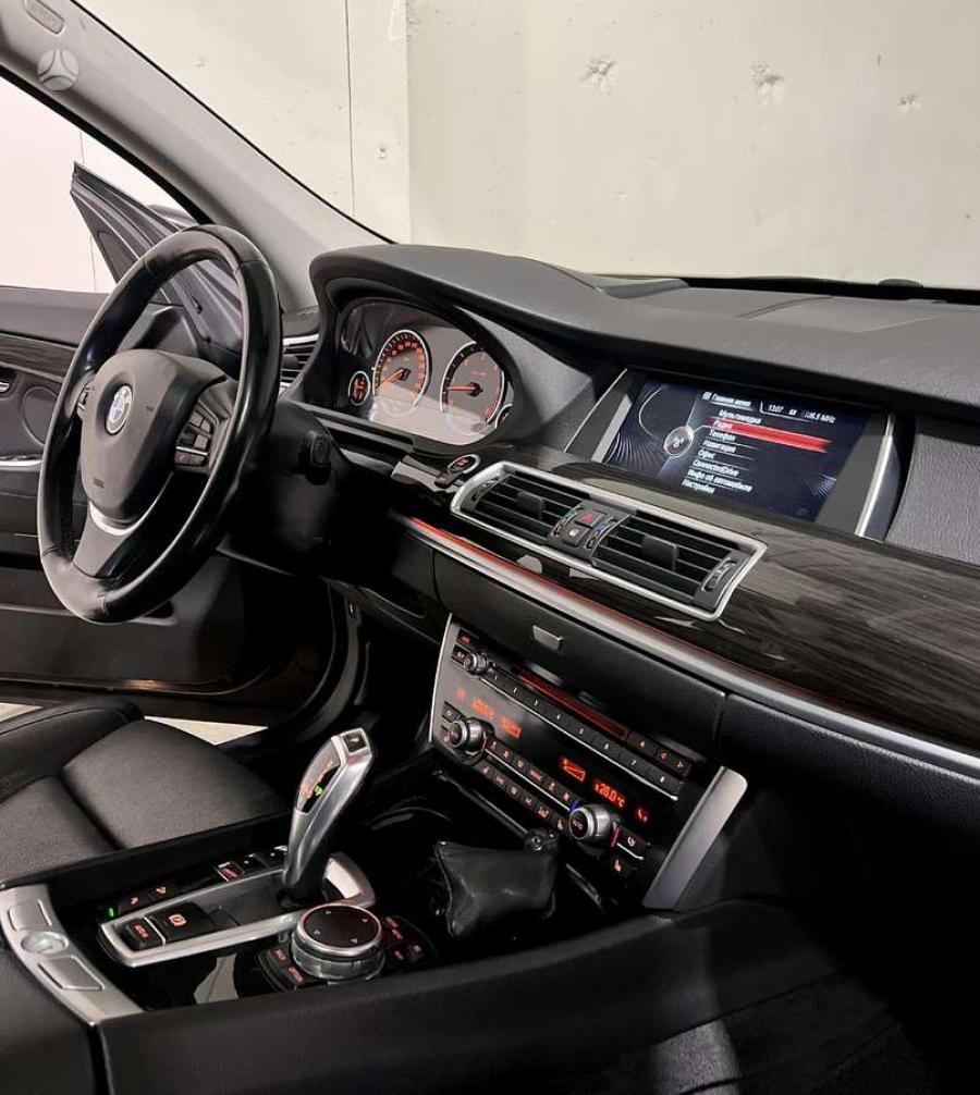 Grey BMW 535 Gran Turismo 2015 in Klaipeda, with an engine capacity of 2.99 L and mileage of 241 thousand km for 14500 €, photo 27 on AUTOMOTO.COM.LV