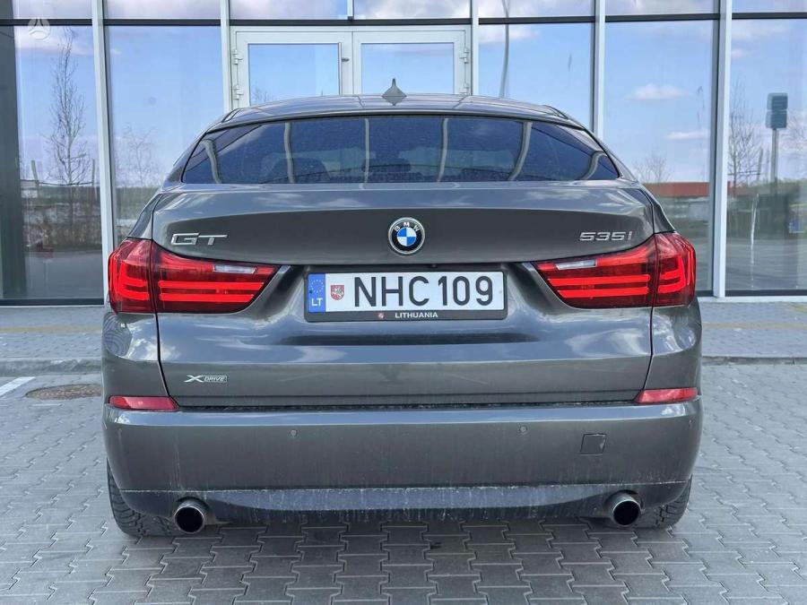 Grey BMW 535 Gran Turismo 2015 in Vilnius, with an engine capacity of 2.98 L and mileage of 129 thousand km for 9000 €, photo 6 on AUTOMOTO.COM.LV