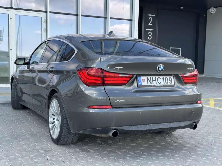 Grey BMW 535 Gran Turismo 2015 in Vilnius, with an engine capacity of 2.98 L and mileage of 129 thousand km for 9000 €, photo 7 on AUTOMOTO.COM.LV