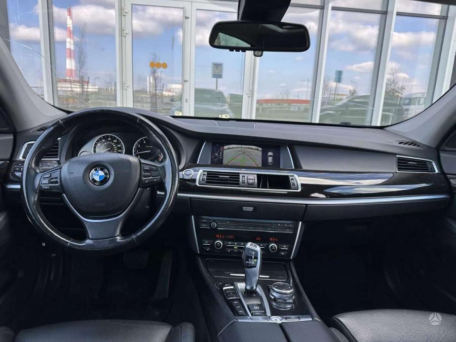 Grey BMW 535 Gran Turismo 2015 in Vilnius, with an engine capacity of 2.98 L and mileage of 129 thousand km for 9000 €, photo 13 on AUTOMOTO.COM.LV