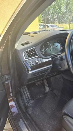 Red BMW 535 Gran Turismo 2014 in Vilnius, with an engine capacity of 2.99 L and mileage of 314 thousand km for 7999 €, photo 12 on AUTOMOTO.COM.LV