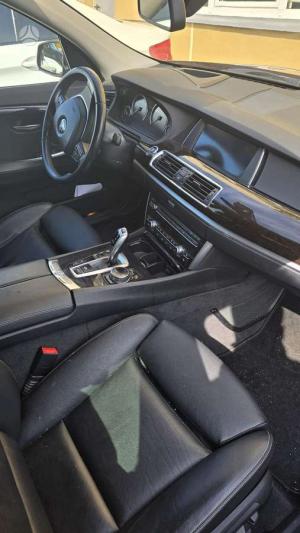Red BMW 535 Gran Turismo 2014 in Vilnius, with an engine capacity of 2.99 L and mileage of 314 thousand km for 7999 €, photo 14 on AUTOMOTO.COM.LV