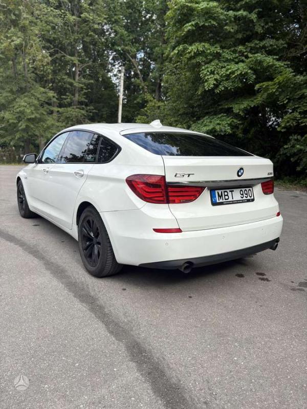Balts BMW 535 Gran Turismo 2011 Kauņa, ar dzinēja tilpumu 3.00 L un nobraukumu 167 tūkst. km par 8700 €, foto 7 vietnē AUTOMOTO.COM.LV