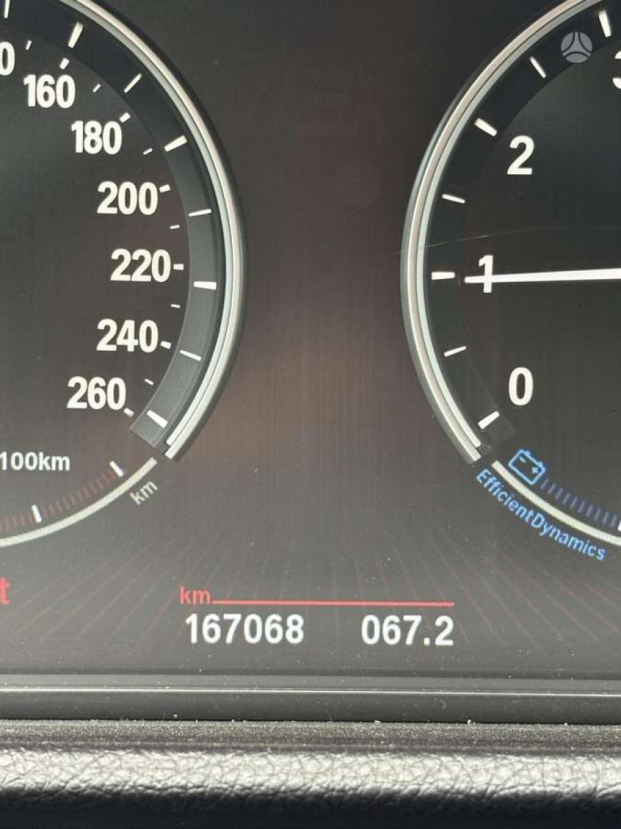 Balts BMW 535 Gran Turismo 2011 Kauņa, ar dzinēja tilpumu 3.00 L un nobraukumu 167 tūkst. km par 8700 €, foto 18 vietnē AUTOMOTO.COM.LV