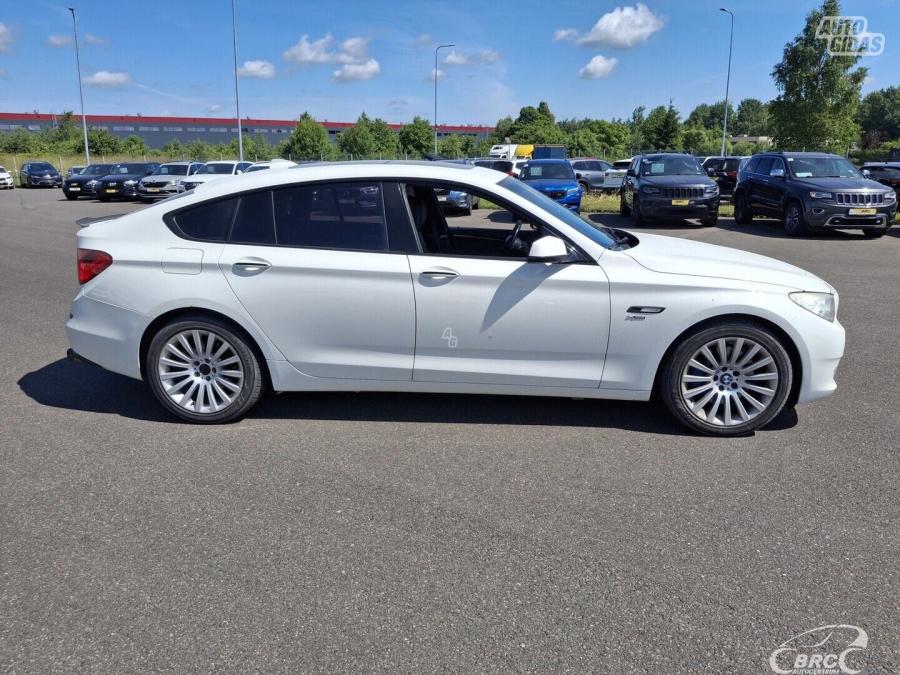 Белый БМВ 535 Gran Turismo 2011 в Авиженяй, объемом двигателя 3.00 л и пробегом 262 тыс. км за 8500 €, фото 5 на AUTOMOTO.COM.LV