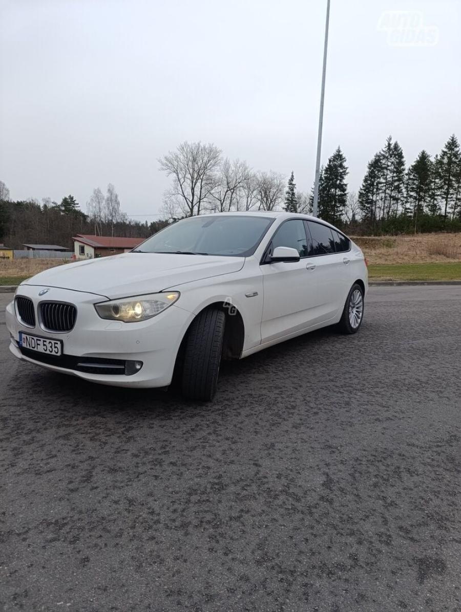 White BMW 535 Gran Turismo 2011 in Vilnius, with an engine capacity of 3.50 L and mileage of 272 thousand km for 6000 €, photo 4 on AUTOMOTO.COM.LV