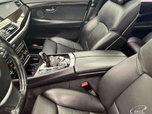 White BMW 535 Gran Turismo 2011 in Vilnius, with an engine capacity of 2.98 L and mileage of 262 thousand km for 6900 €, photo 26 on AUTOMOTO.COM.LV