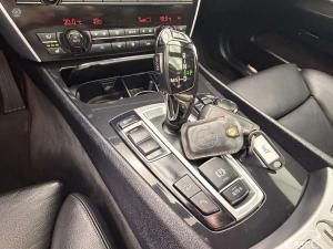 White BMW 535 Gran Turismo 2011 in Vilnius, with an engine capacity of 2.98 L and mileage of 262 thousand km for 6900 €, photo 29 on AUTOMOTO.COM.LV