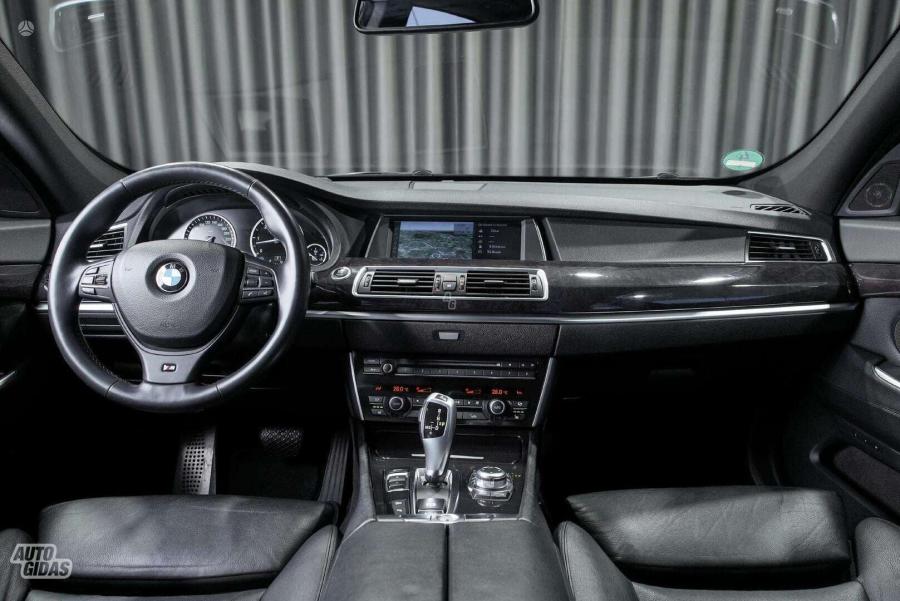 White BMW 535 Gran Turismo 2012 in Marijampole, with an engine capacity of 3.00 L and mileage of 238 thousand km for 11950 €, photo 12 on AUTOMOTO.COM.LV