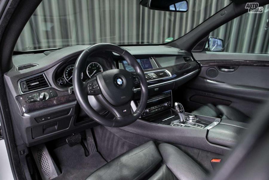 White BMW 535 Gran Turismo 2012 in Marijampole, with an engine capacity of 3.00 L and mileage of 238 thousand km for 11950 €, photo 17 on AUTOMOTO.COM.LV