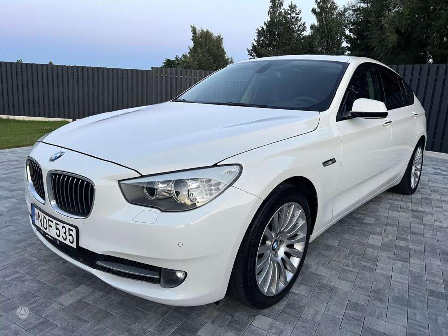 Белый БМВ 535 Gran Turismo 2012 в Вильнюс, объемом двигателя 2.98 л и пробегом 253 тыс. км за 6700 €, фото 4 на AUTOMOTO.COM.LV