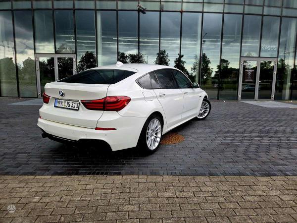 White BMW 535 Gran Turismo 2013 in Siauliai, with an engine capacity of 2.99 L and mileage of 221 thousand km for 15555 €, photo 5 on AUTOMOTO.COM.LV