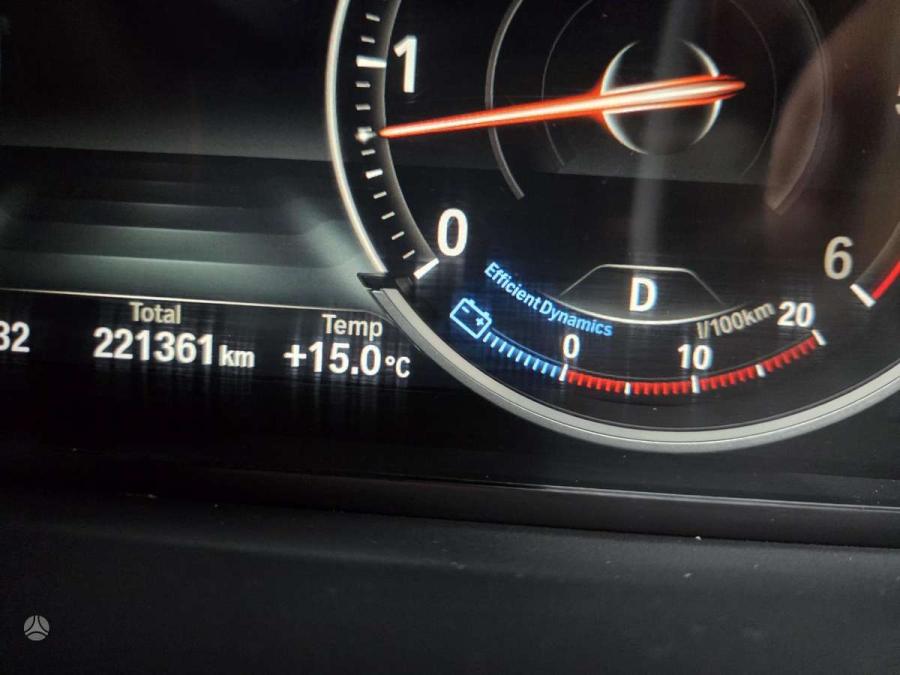 White BMW 535 Gran Turismo 2013 in Siauliai, with an engine capacity of 2.99 L and mileage of 221 thousand km for 15555 €, photo 14 on AUTOMOTO.COM.LV