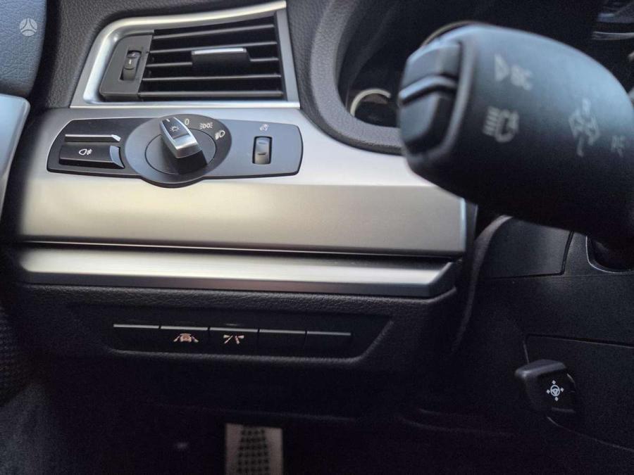 Balts BMW 535 Gran Turismo 2013 Šauļi, ar dzinēja tilpumu 2.99 L un nobraukumu 226 tūkst. km par 13750 €, foto 23 vietnē AUTOMOTO.COM.LV