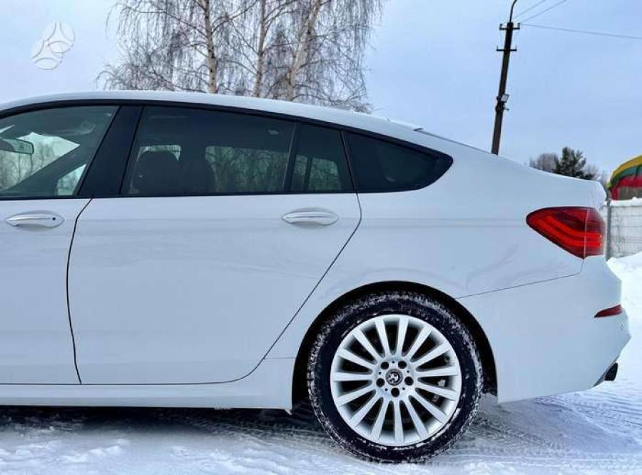 White BMW 535 Gran Turismo 2014 in Siauliai, with an engine capacity of 2.99 L and mileage of 279 thousand km for 17450 €, photo 12 on AUTOMOTO.COM.LV