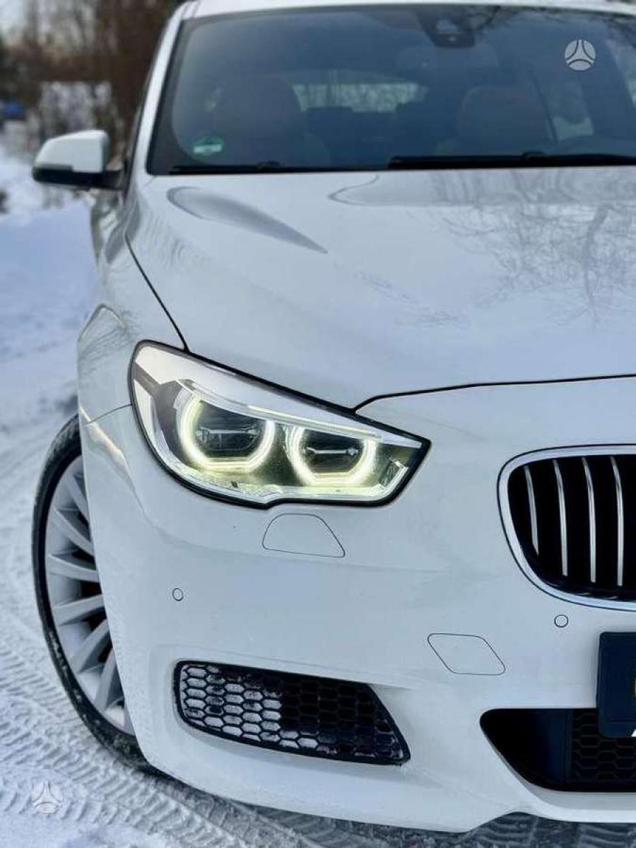 White BMW 535 Gran Turismo 2014 in Siauliai, with an engine capacity of 2.99 L and mileage of 279 thousand km for 17450 €, photo 15 on AUTOMOTO.COM.LV