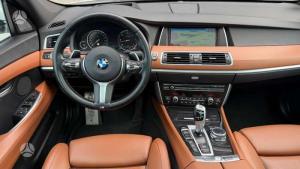 Balts BMW 535 Gran Turismo 2014 Šauļi, ar dzinēja tilpumu 2.99 L un nobraukumu 279 tūkst. km par 15950 €, foto 28 vietnē AUTOMOTO.COM.LV
