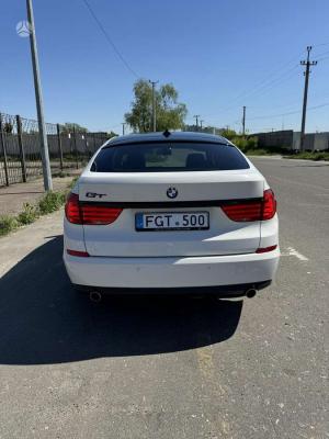 White BMW 535 Gran Turismo 2010 in Vilnius, with an engine capacity of 2.99 L and mileage of 271 thousand km for 7499 €, photo 6 on AUTOMOTO.COM.LV