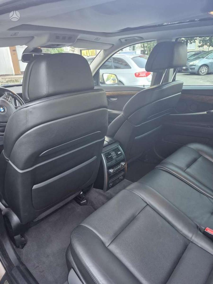 Dzeltens BMW 535 Gran Turismo 2010 Viļņa, ar dzinēja tilpumu 2.99 L un nobraukumu 199 tūkst. km par 10999 €, foto 13 vietnē AUTOMOTO.COM.LV
