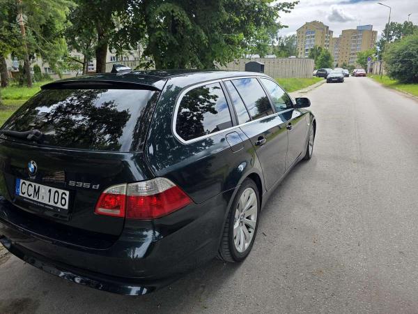 Zaļš BMW 535 2006 Kauņa, ar dzinēja tilpumu 2.99 L un nobraukumu 364 tūkst. km par 3800 €, foto 5 vietnē AUTOMOTO.COM.LV