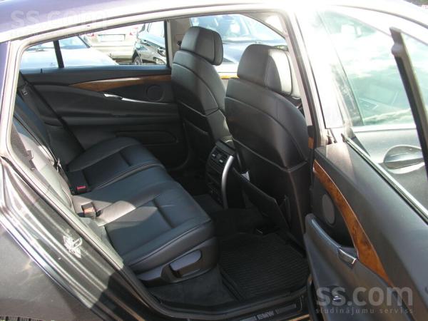 Grey BMW 535 2010 in Riga, with an engine capacity of 3.00 L and mileage of 266 thousand km for 10500 €, photo 8 on AUTOMOTO.COM.LV
