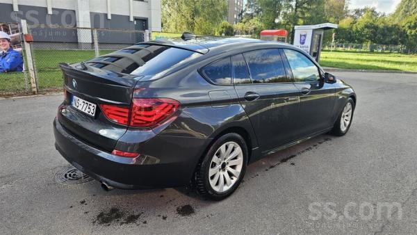 Pelēks BMW 535 2010 Daugavpils, ar dzinēja tilpumu 3.00 L un nobraukumu 306 tūkst. km par 8000 €, foto 1 vietnē AUTOMOTO.COM.LV