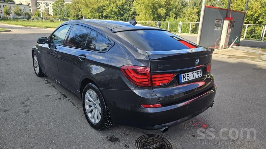 Pelēks BMW 535 2010 Daugavpils, ar dzinēja tilpumu 3.00 L un nobraukumu 306 tūkst. km par 8000 €, foto 8 vietnē AUTOMOTO.COM.LV