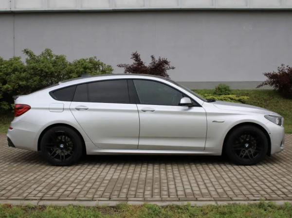 Grey BMW 535 2012 in Riga, with an engine capacity of 3.00 L and mileage of 311 thousand km for 16000 €, photo 5 on AUTOMOTO.COM.LV