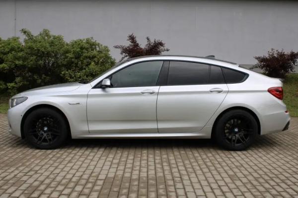 Grey BMW 535 2012 in Riga, with an engine capacity of 3.00 L and mileage of 311 thousand km for 16000 €, photo 9 on AUTOMOTO.COM.LV
