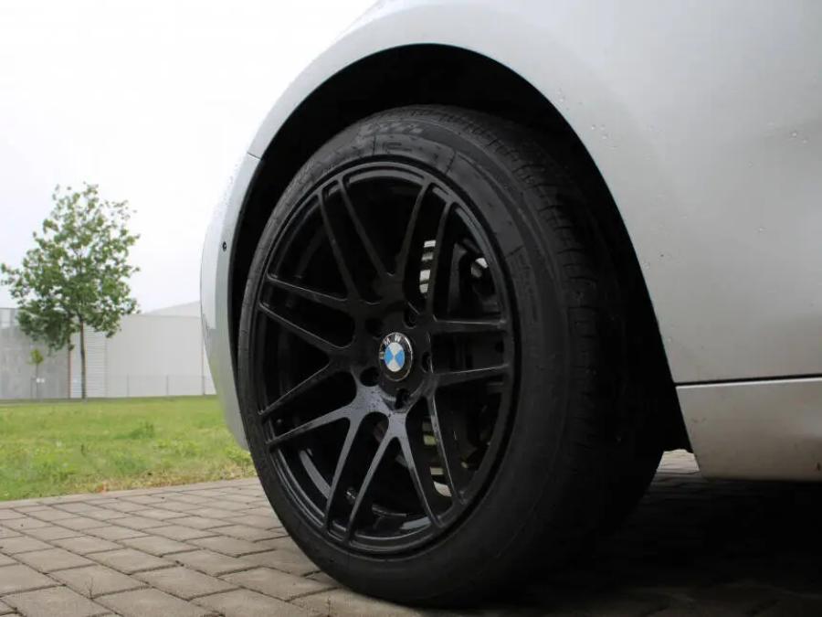 Grey BMW 535 2012 in Riga, with an engine capacity of 3.00 L and mileage of 311 thousand km for 16000 €, photo 11 on AUTOMOTO.COM.LV