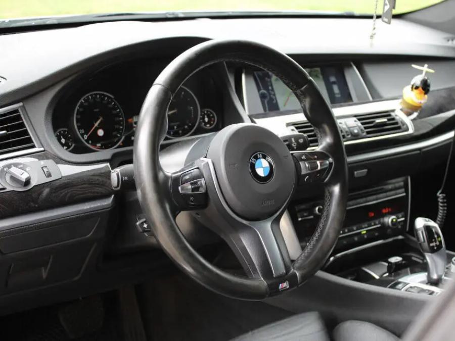 Grey BMW 535 2012 in Riga, with an engine capacity of 3.00 L and mileage of 311 thousand km for 16000 €, photo 13 on AUTOMOTO.COM.LV