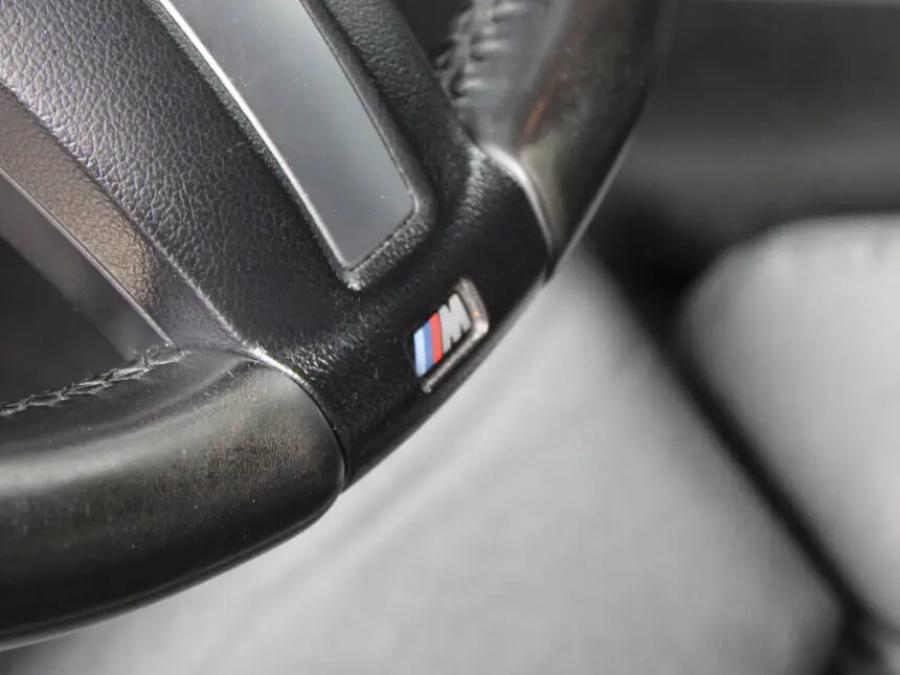 Grey BMW 535 2012 in Riga, with an engine capacity of 3.00 L and mileage of 311 thousand km for 16000 €, photo 19 on AUTOMOTO.COM.LV