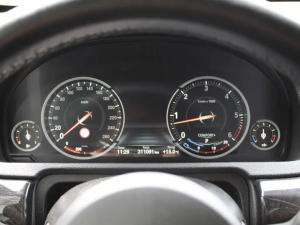 Grey BMW 535 2012 in Riga, with an engine capacity of 3.00 L and mileage of 311 thousand km for 16000 €, photo 24 on AUTOMOTO.COM.LV