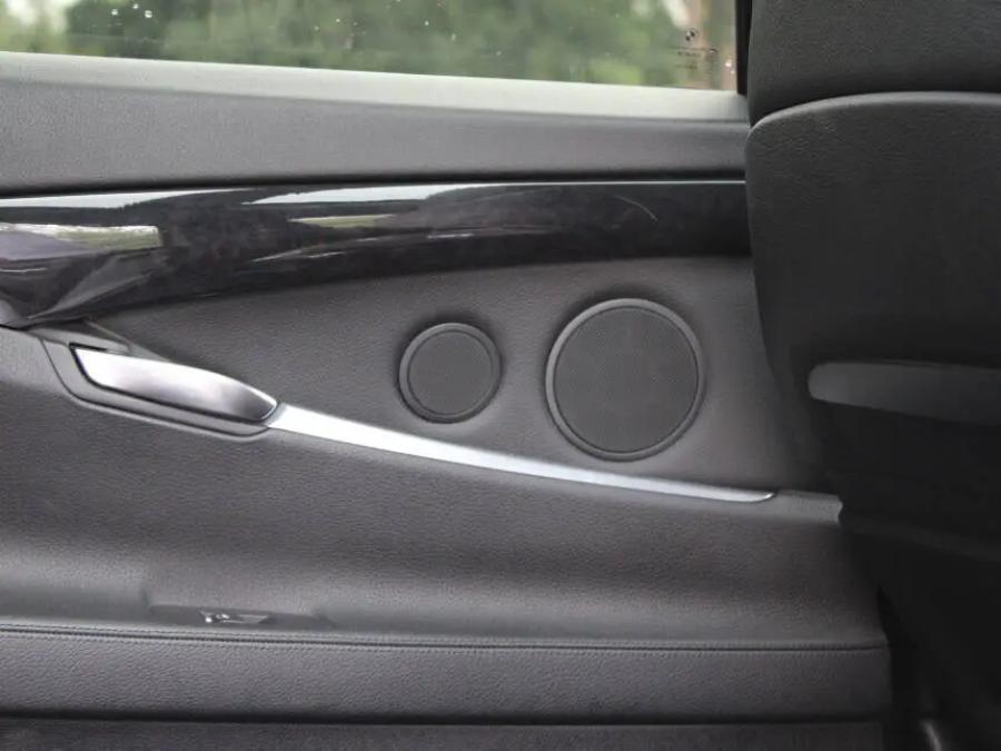 Grey BMW 535 2012 in Riga, with an engine capacity of 3.00 L and mileage of 311 thousand km for 16000 €, photo 40 on AUTOMOTO.COM.LV