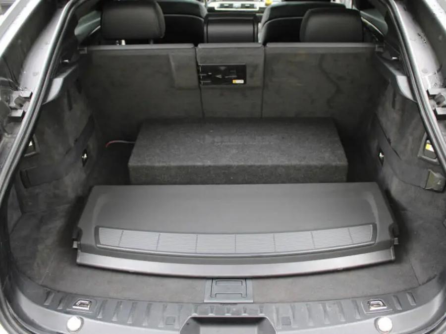 Grey BMW 535 2012 in Riga, with an engine capacity of 3.00 L and mileage of 311 thousand km for 16000 €, photo 44 on AUTOMOTO.COM.LV