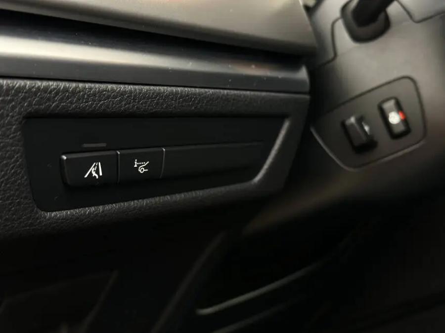 Pelēks BMW 535 2012 Rīga, ar dzinēja tilpumu 3.00 L un nobraukumu 233 tūkst. km par 15490 €, foto 16 vietnē AUTOMOTO.COM.LV