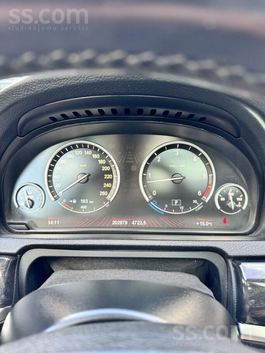 Grey BMW 535 2012 in Riga, with an engine capacity of 3.00 L and mileage of 213 thousand km for 11100 €, photo 9 on AUTOMOTO.COM.LV
