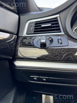 Grey BMW 535 2012 in Riga, with an engine capacity of 3.00 L and mileage of 213 thousand km for 11100 €, photo 11 on AUTOMOTO.COM.LV