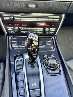 Grey BMW 535 2012 in Riga, with an engine capacity of 3.00 L and mileage of 213 thousand km for 11100 €, photo 12 on AUTOMOTO.COM.LV