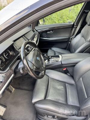 Grey BMW 535 2012 in Riga, with an engine capacity of 3.00 L and mileage of 213 thousand km for 11100 €, photo 15 on AUTOMOTO.COM.LV