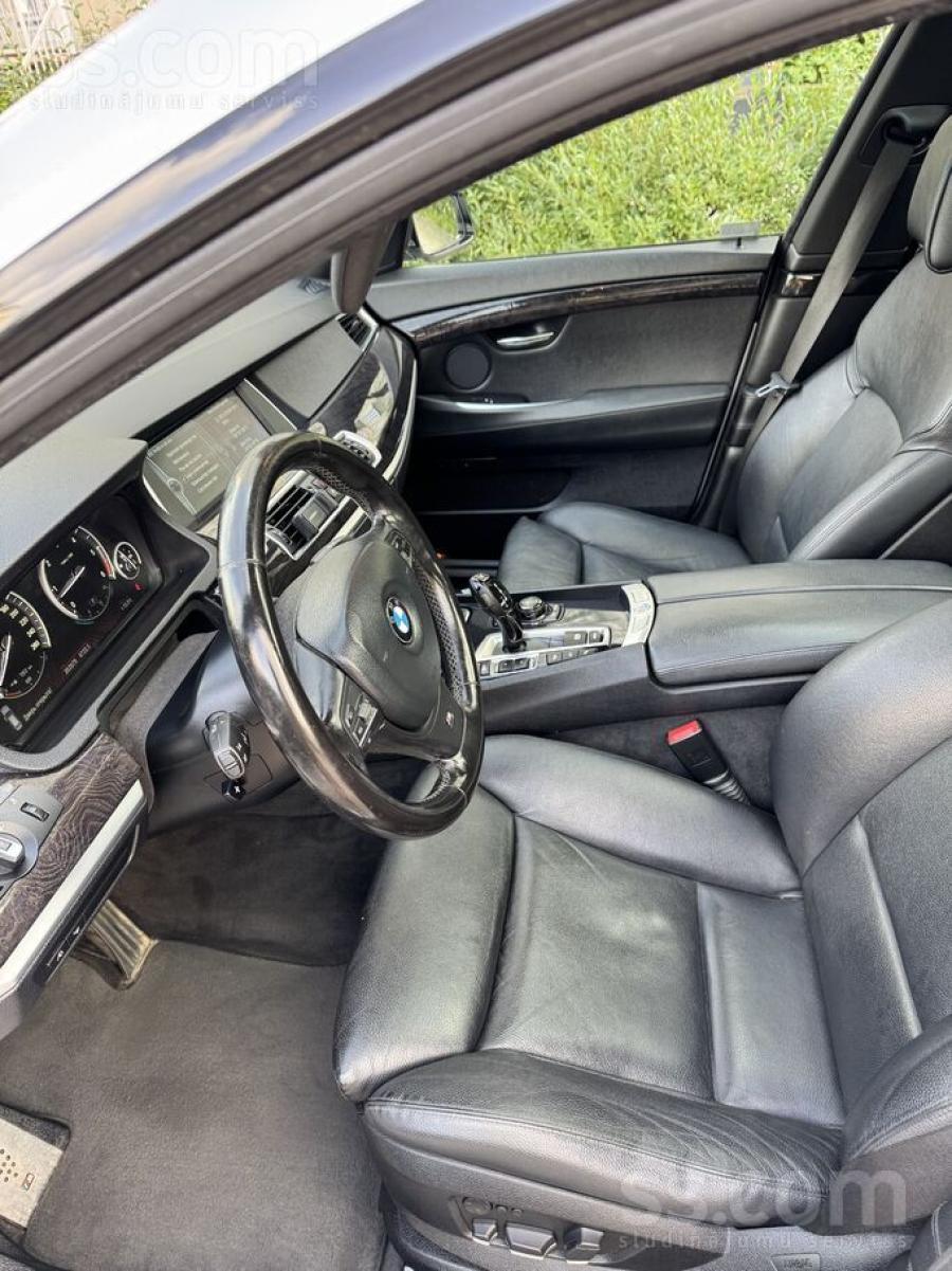 Grey BMW 535 2012 in Riga, with an engine capacity of 3.00 L and mileage of 213 thousand km for 11100 €, photo 15 on AUTOMOTO.COM.LV